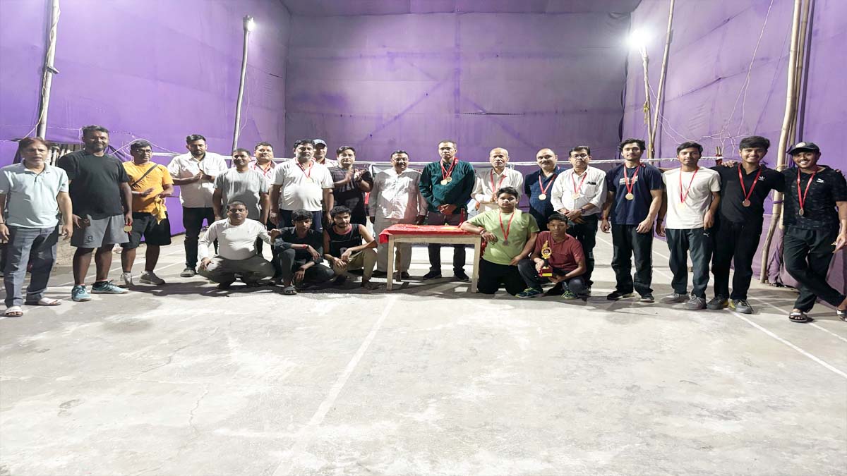 HANUMANNAGAR डब्ल्स बैडमिंटन प्रतियोगिता : अजय व श्रेष्ठ की जोड़ी बनी चैंपियन